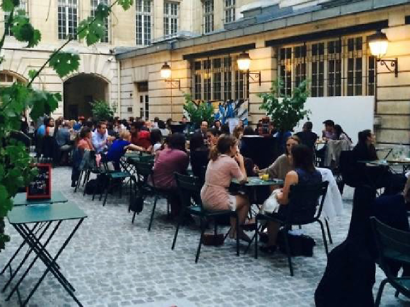 Restaurants et Sorties